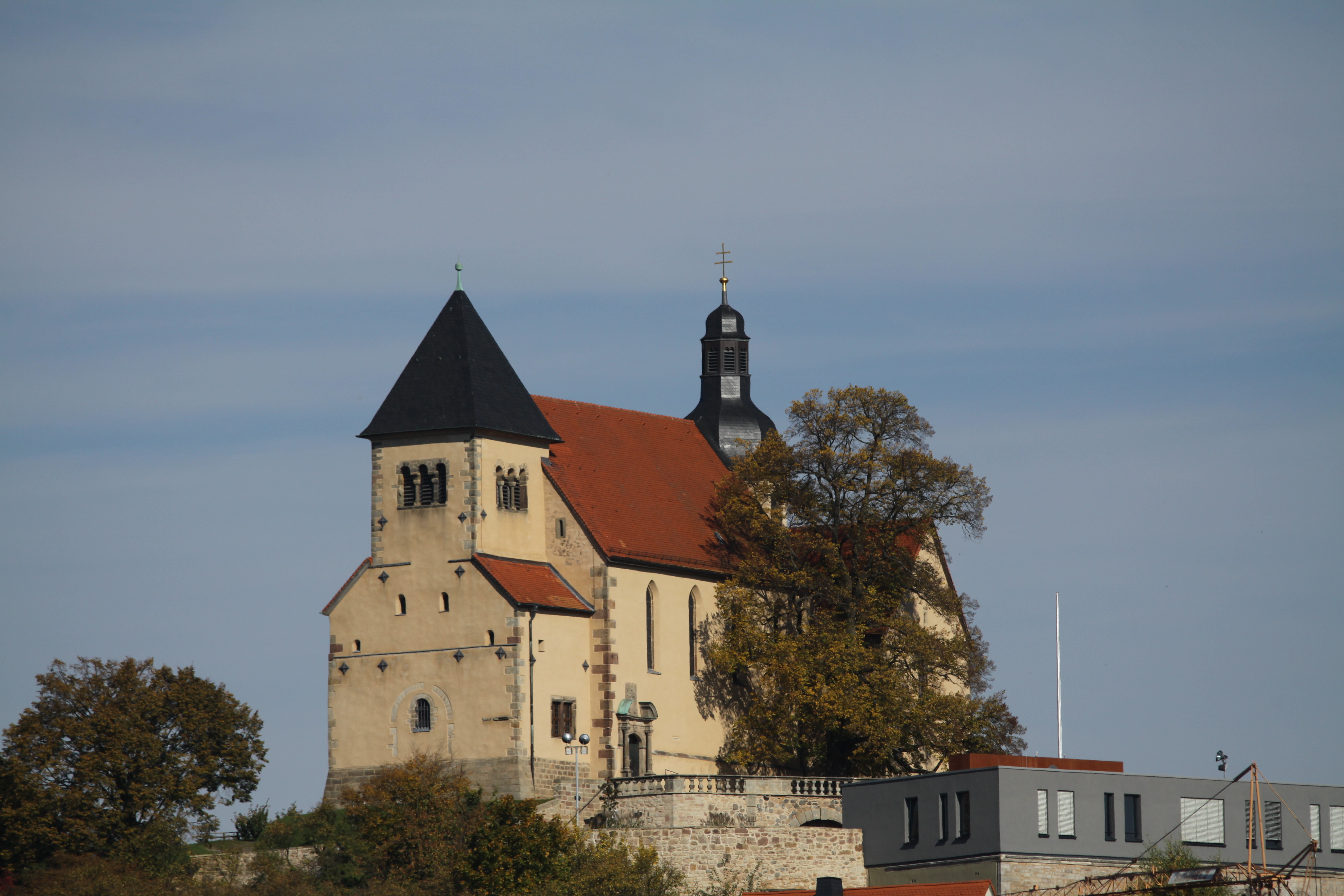 Grabeskirche der hl. Lioba - rhönführer.de